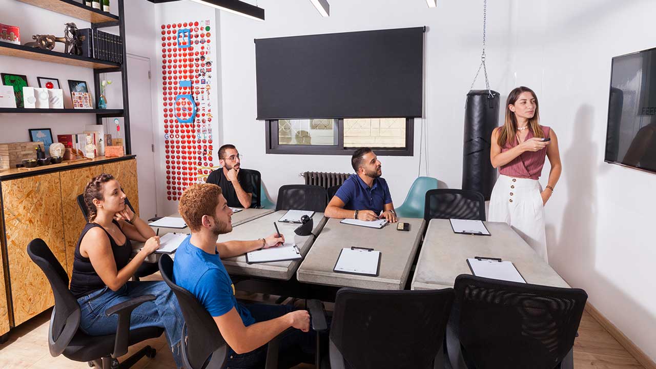 How the Best Customer Service Is a No “Customer Service” Model ...