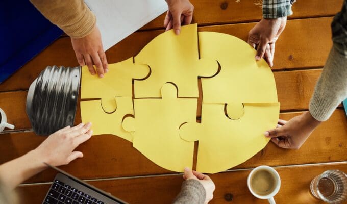 Think Retail On Air: Turn Curiosity Into Customers This Holiday Season ...